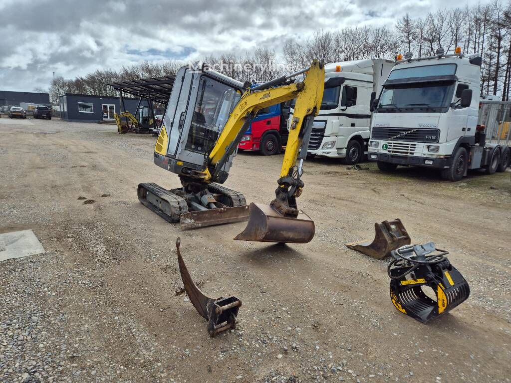 Wacker Neuson ET 20 VDS // 2 buckets // mini bager