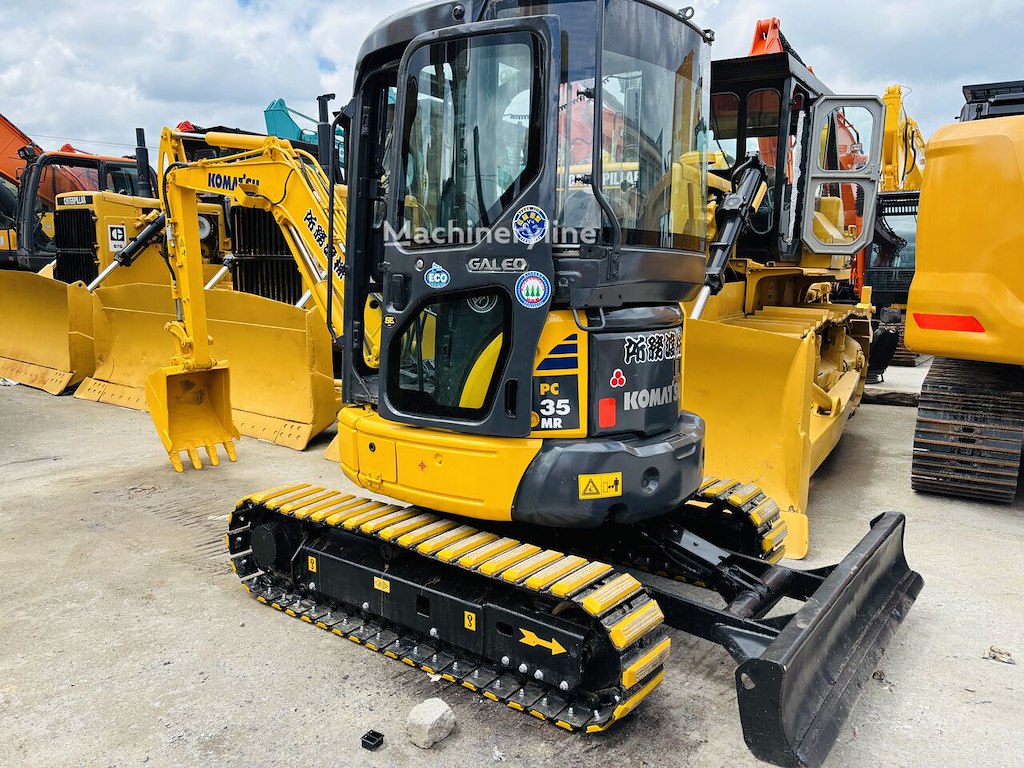 Komatsu PC35 mini bager