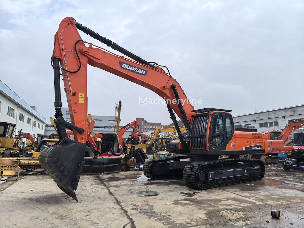 Doosan DX340LCA bager guseničar
