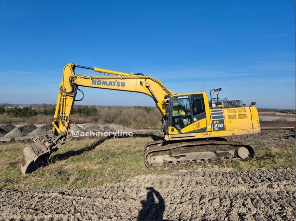 Komatsu PC210LC-11 bager guseničar