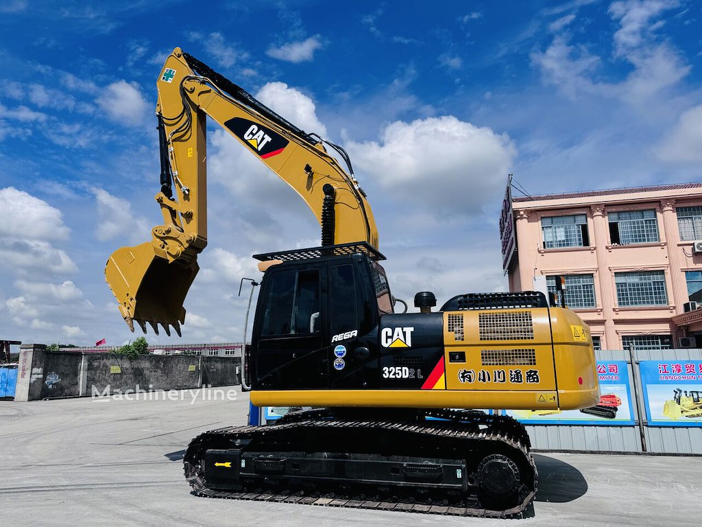 Caterpillar 325D2L bager guseničar