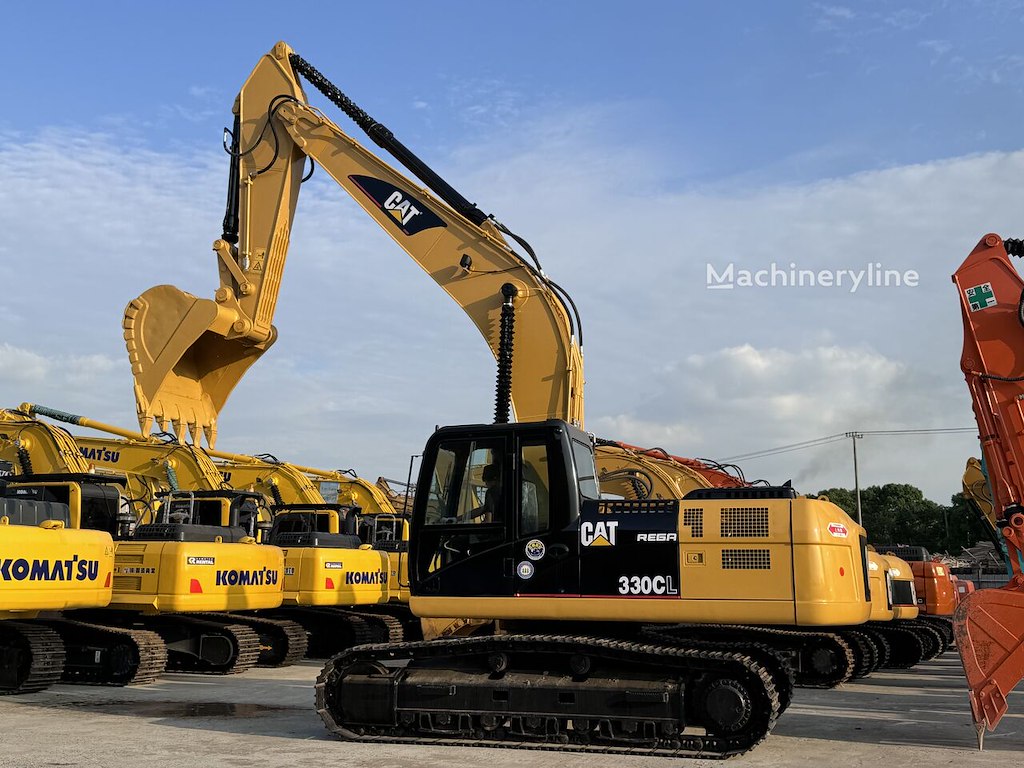 Caterpillar 330CL bager guseničar