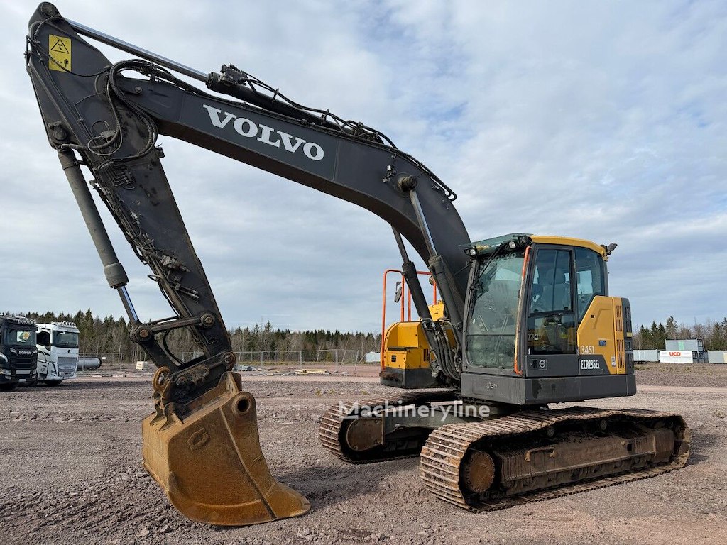 Prodaje se Volvo ECR235EL – Kompakt 26-tonner | Sterk og driftssikker med gravesk bager guseničar na aukciji