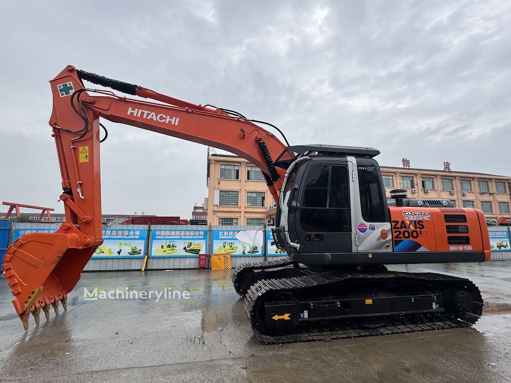 Hitachi ZX200 bager guseničar