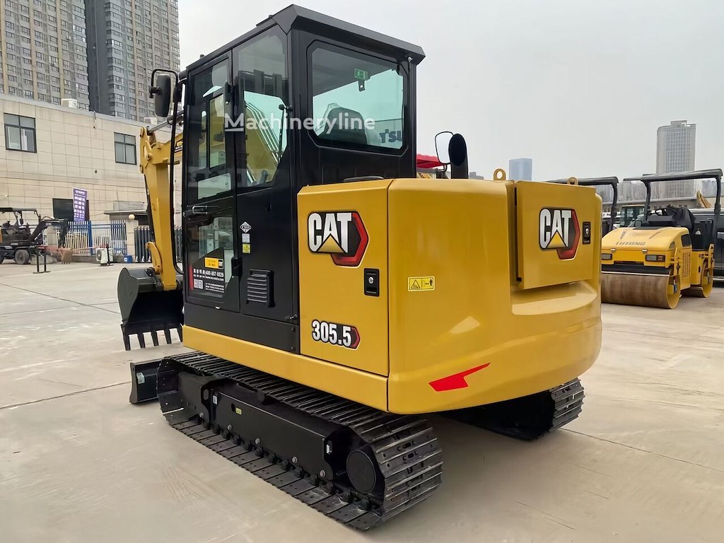 Novi Caterpillar 305.5 mini bager