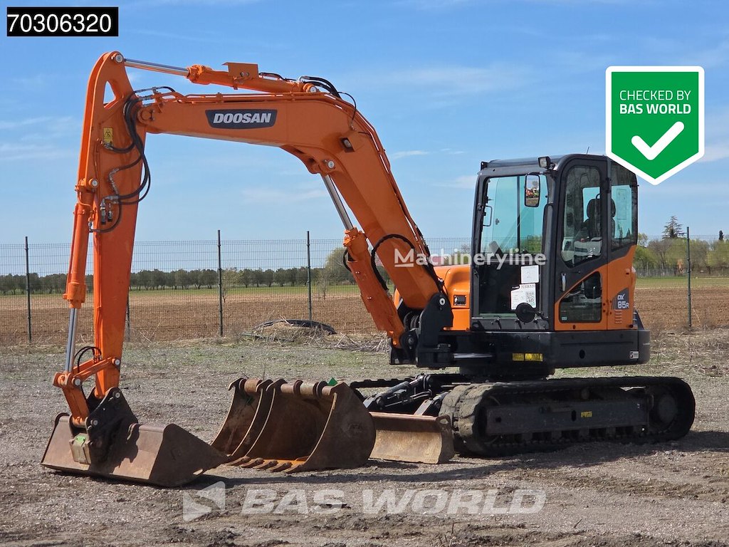 Doosan DX85 R-3 A/C - 3 Cucharas mini bager