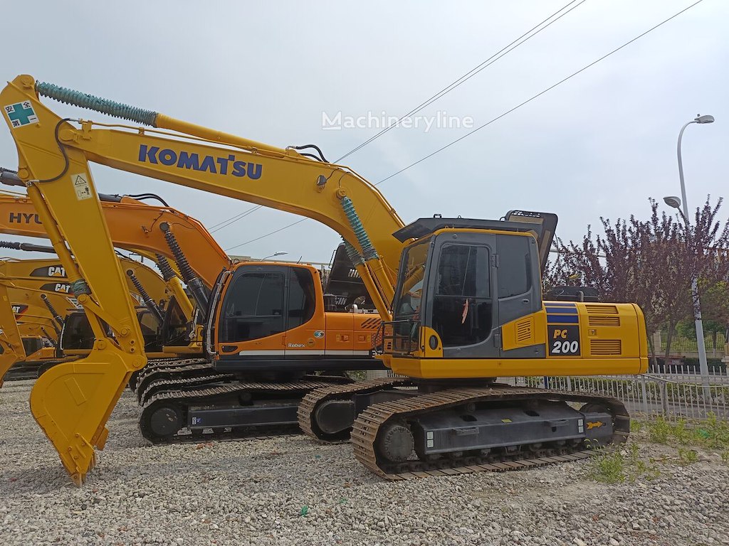 Komatsu PC200 bager guseničar