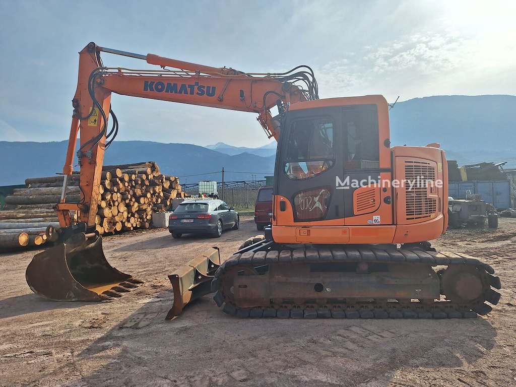 Komatsu PC 138 US-10 midi bager