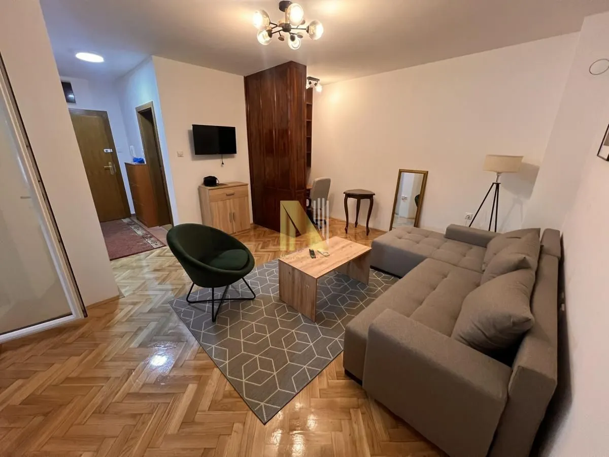 Izdavanje, dvosoban stan, 47m², Betanija, Novi Sad Sve Podlokacije