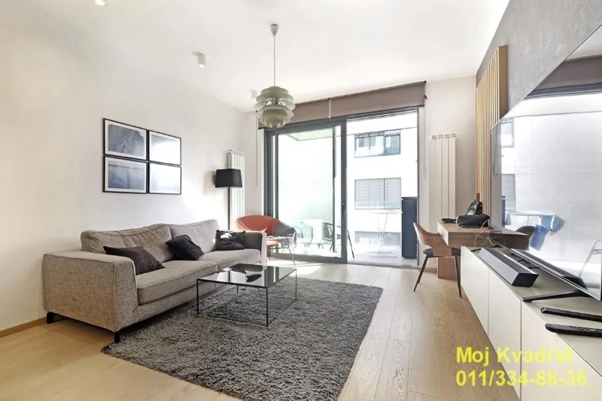 Izdavanje, dvosoban stan, 56m², Stari Grad, Beograd
