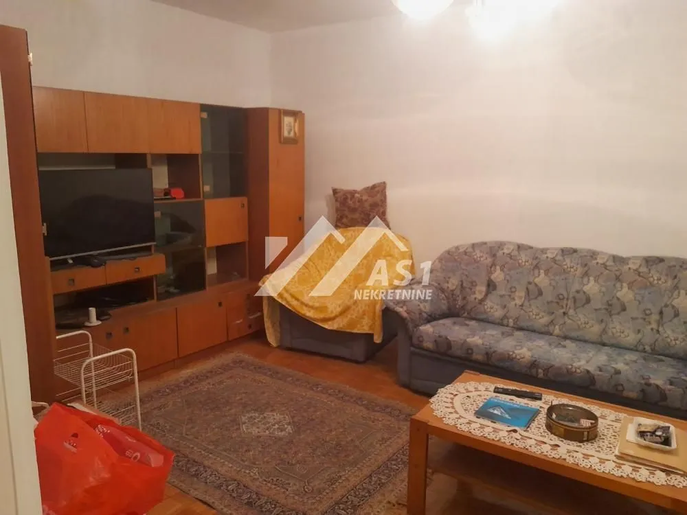 Izdavanje, četvorosoban stan, 93m², Liman 2, Novi Sad Sve Podlokacije