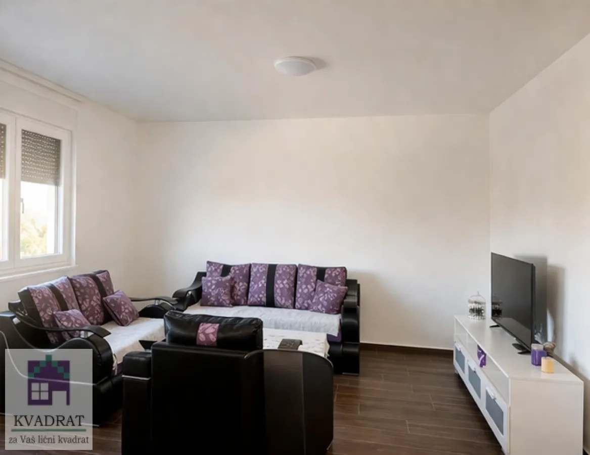 Prodaja, trosoban stan, 65m², Surčin, Beograd