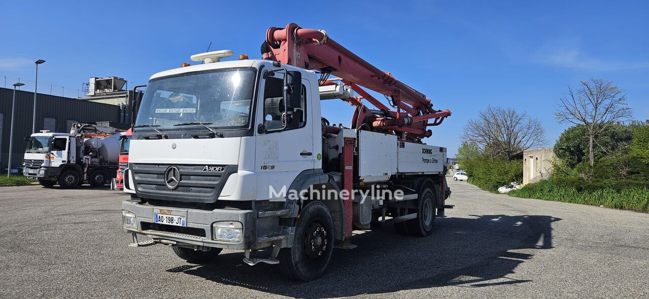 Schwing na šasiji Mercedes-Benz Atego 1828 SCHWING pumpa za beton