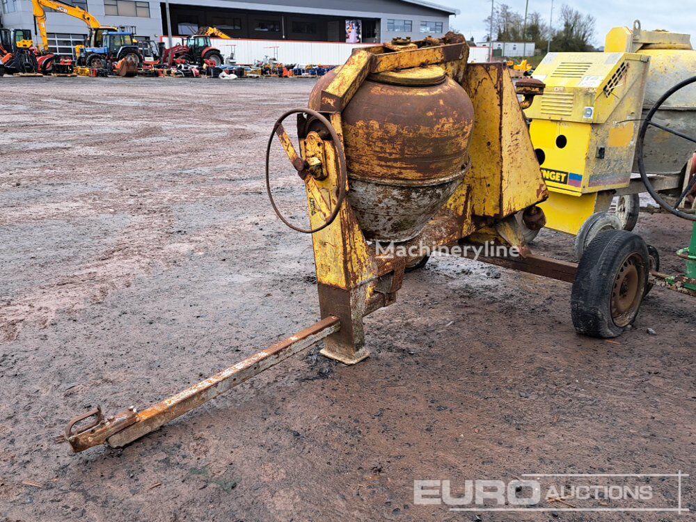 Prodaje se Single Axle Diesel Cement Mixer, Lister Engine betonsku mešalicu na aukciji