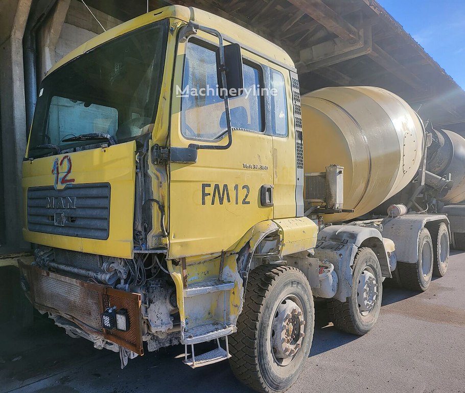 MAN TGA 32.360 kamion s mešalicom za beton