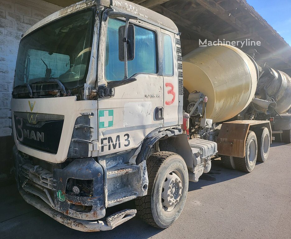 MAN TGS 32.360 kamion s mešalicom za beton