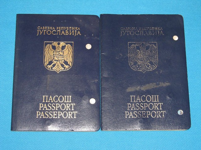 2 PASOŠA SRJ Savezna Republika Jugoslvija PASOŠ
