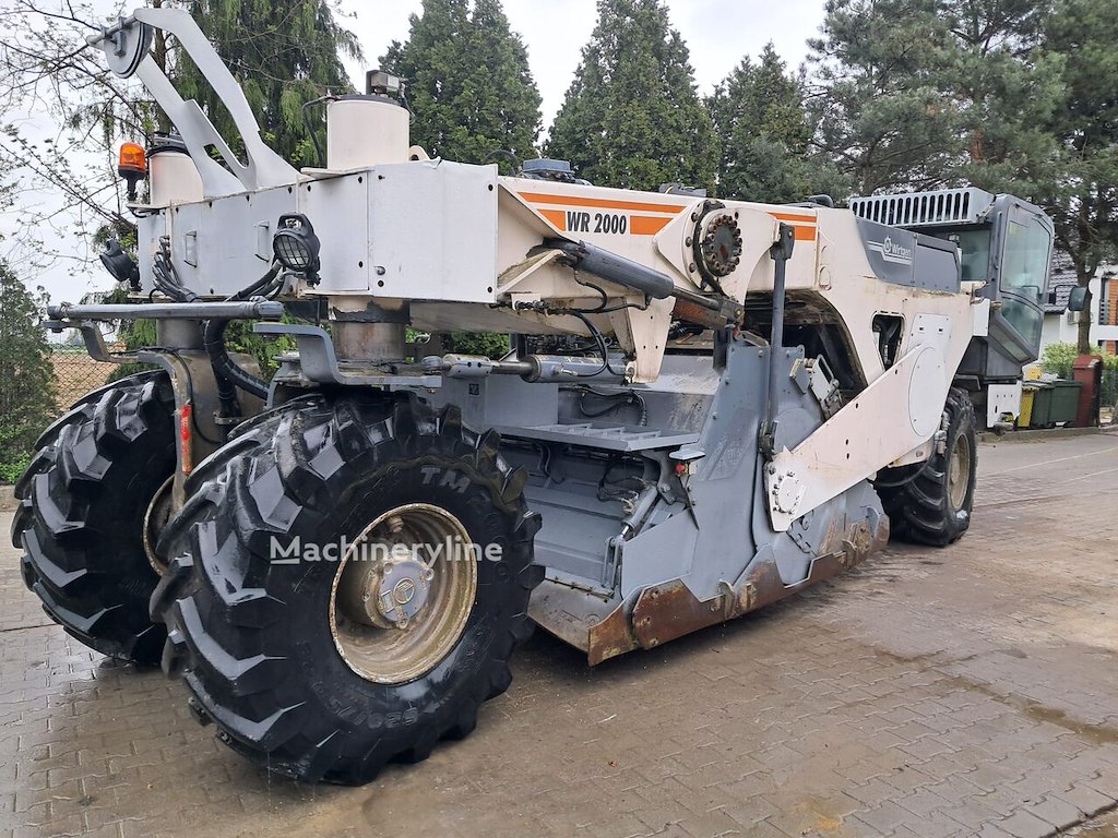 Wirtgen WR 2000 stabilizator tla