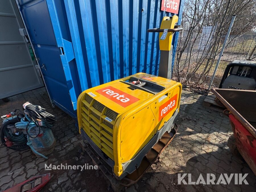 Prodaje se Wacker Neuson DPU110Lem870 vibro ploču na aukciji