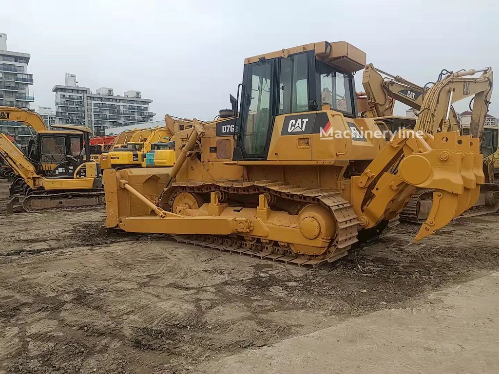 Caterpillar D7G buldožer