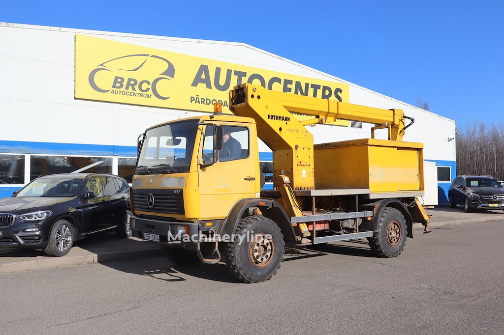 Mercedes-Benz 917 auto dizalica s korpom