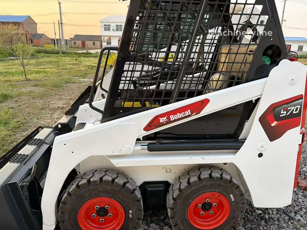Bobcat S70 mini utovarivač