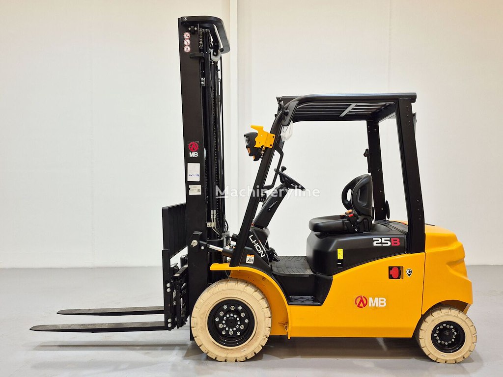 Novi MB Forklift EFL253 električni viljuškar