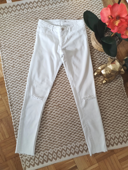 Zara tanje elastične pantalone 34/36