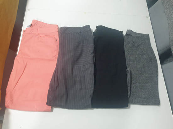 Pantalone u velicini 38/40