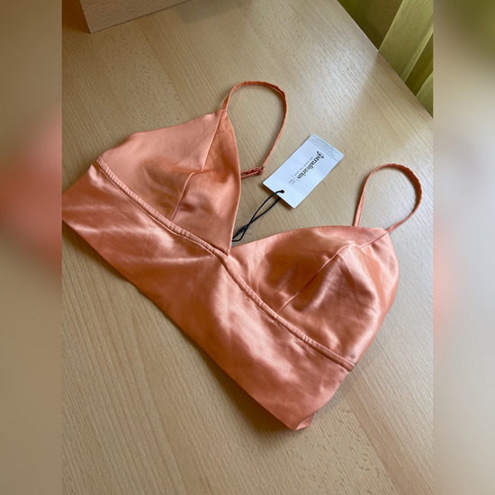 STRADIVARIUS crop top na bretele