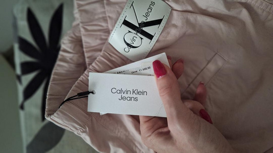 Calvin Klein pantalone NOVE sa etiketom S