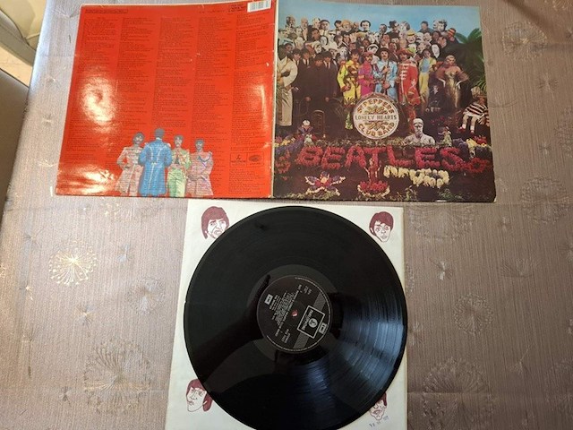 The Beatles – Sgt. Pepper`s Lonely Hearts Club Band  UK