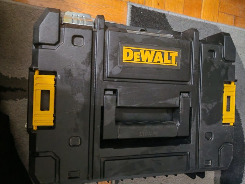 Dewalt kofer
