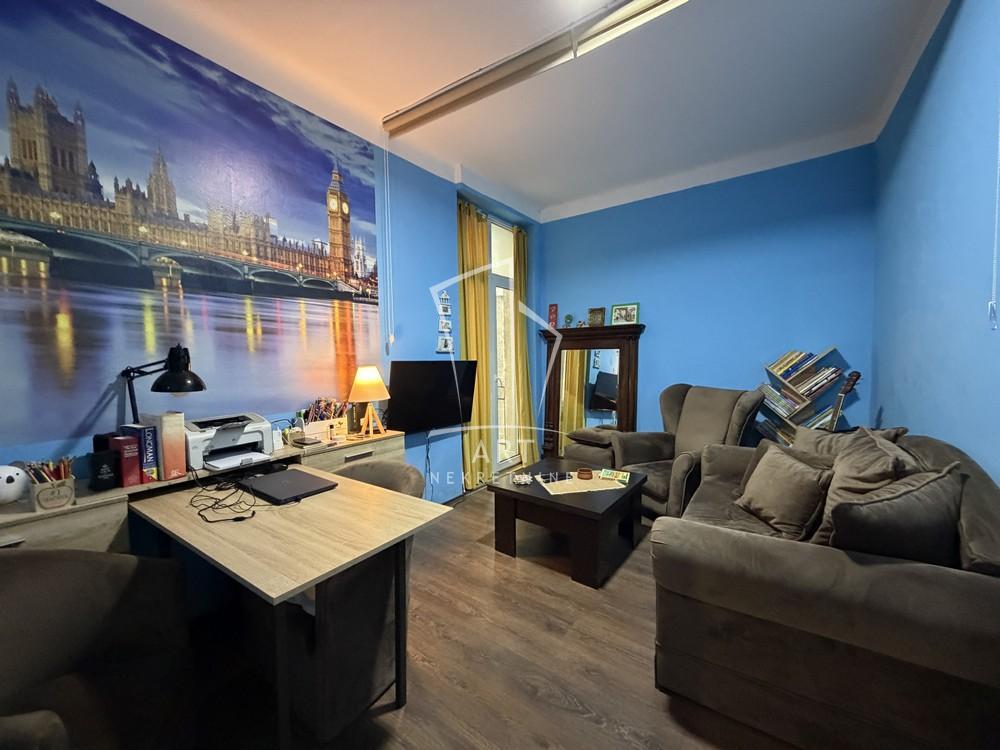 Bulevar Despota Stefana, Četvorosoban stan na prodaju, 69m2, 296.000€