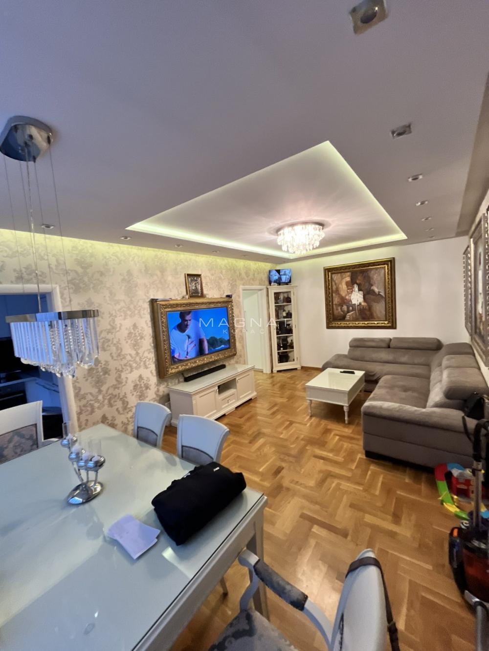 Troiposoban stan na prodaju, 69m2, 219.000€