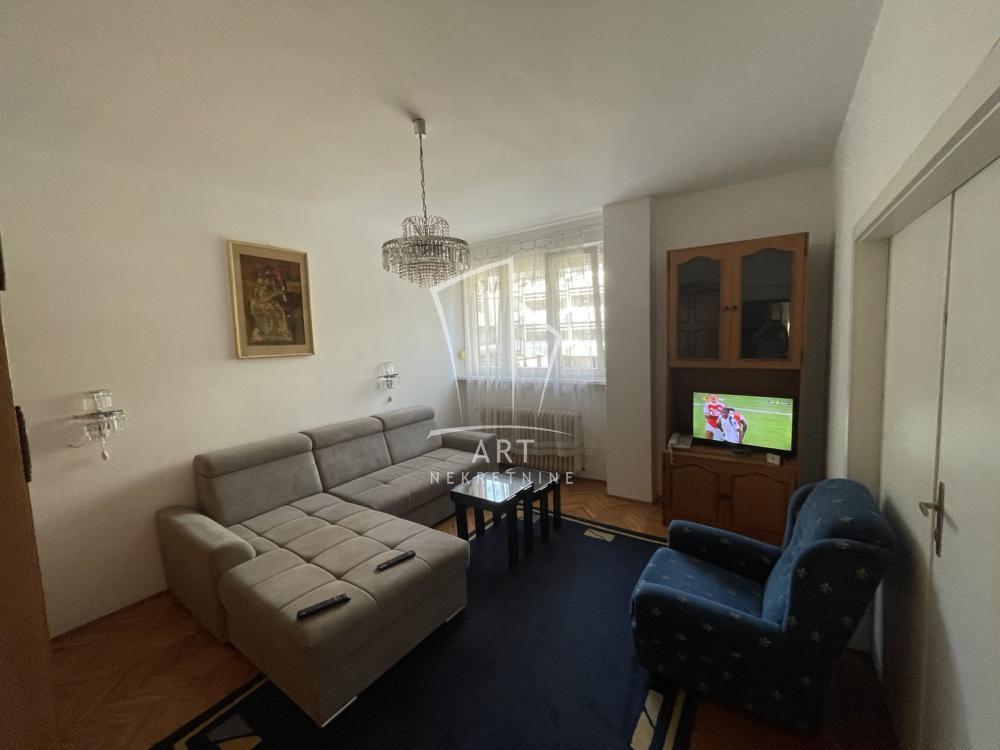 Knez Danilova, Dvosoban stan za izdavanje, 55m2, 600€