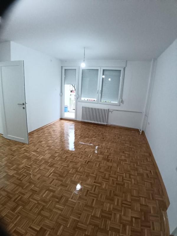 Dvoiposoban stan na prodaju, 64m2, 192.000€