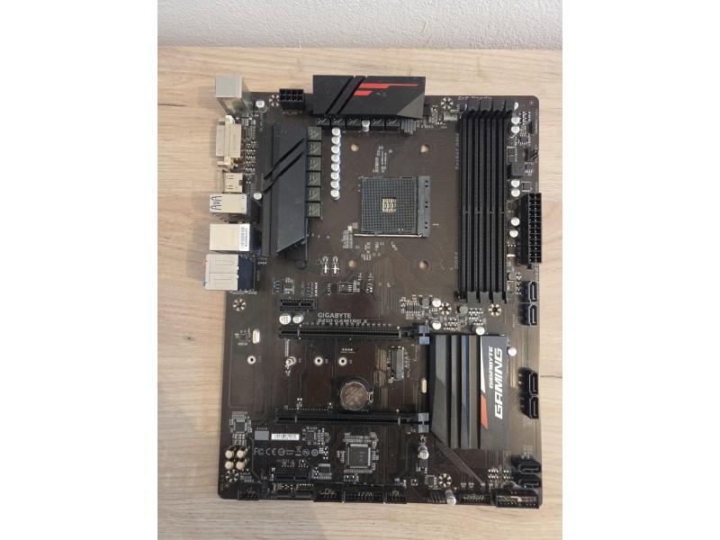 Gigabyte B450 Gaming X am4 maticna ploca br.1