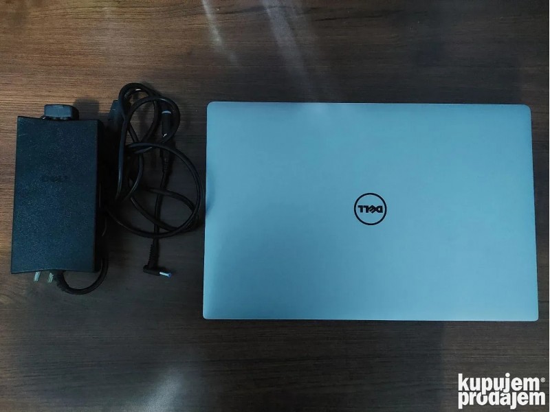 DELL XPS 15.6" FHDips i7-6700HQ GTX960M 16GB DDR4 256GB