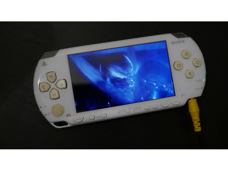 Sony_PSP-1004_Verzija_3.71_Tekken_Dark_Resurrection