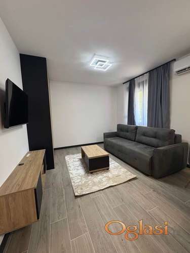 LUKSUZNA STUDIO GARSONJERA - GRBAVICA - NOVI SAD