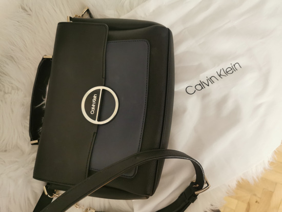Calvin Klein tasna