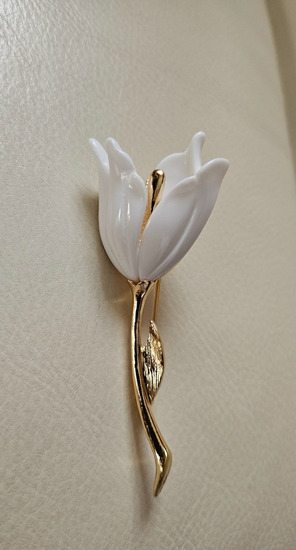 RezMonet White Tulip Flower Gold Pin broš, novo