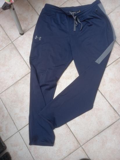 UNDER ARMOUR ODLICNA TRENERKA MUSKA VEL XL