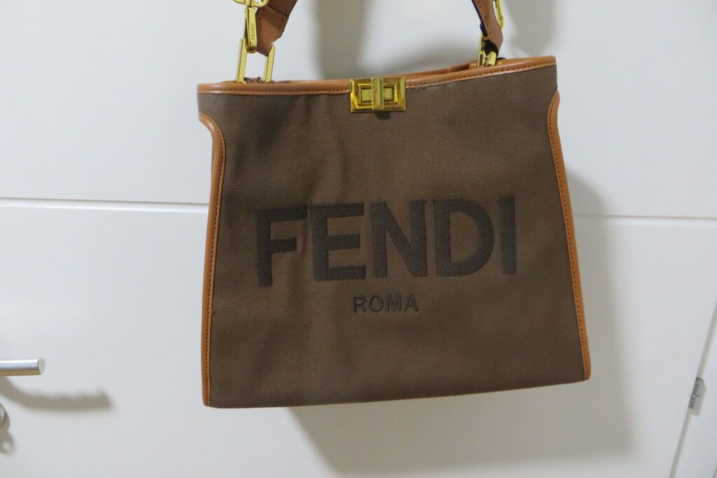 FENDI Italy fantasticna markirana torba