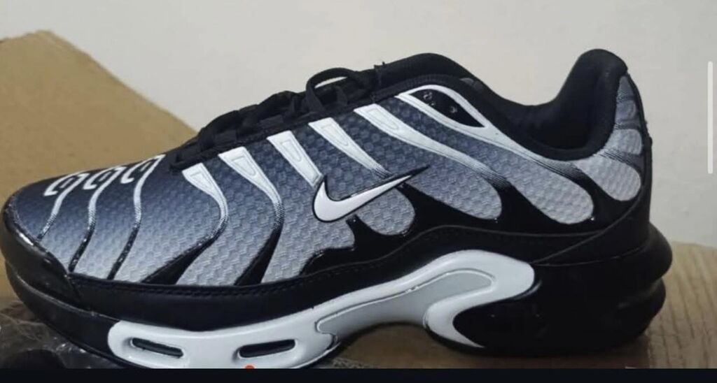 Patike – sportski model inspirisan Nike Air Max Plus (TN)