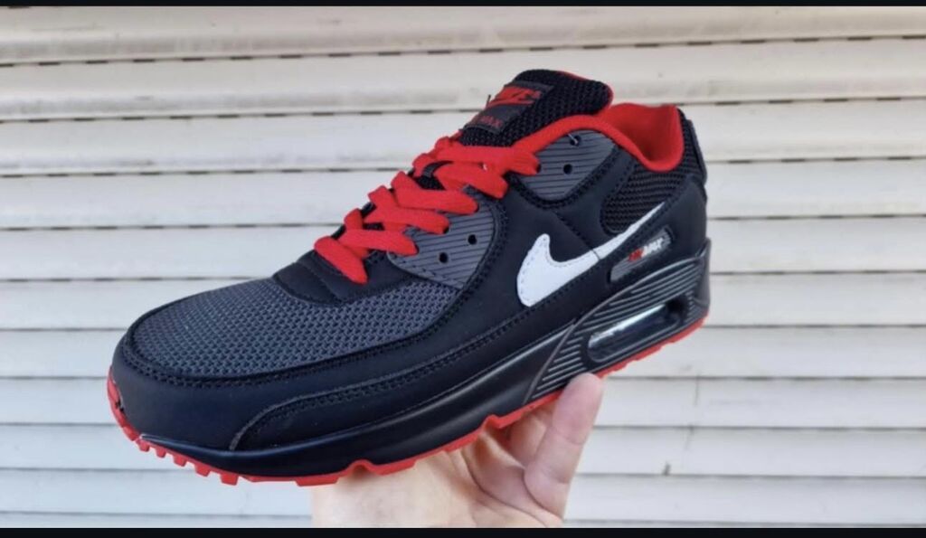 Nike Air Max patike – model inspirisan klasičnim Air Max 90 siluetom