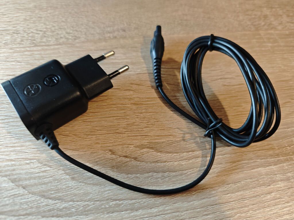 Philips AC/DC adapter za mašinice za brijanje - Originalni Philips