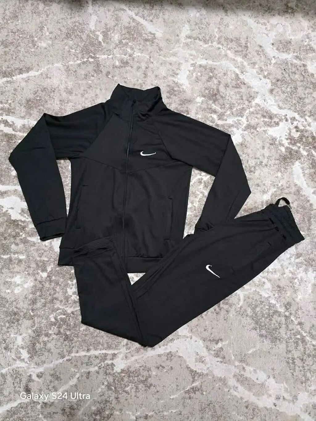 Trenerka Nike, bоја - Crna