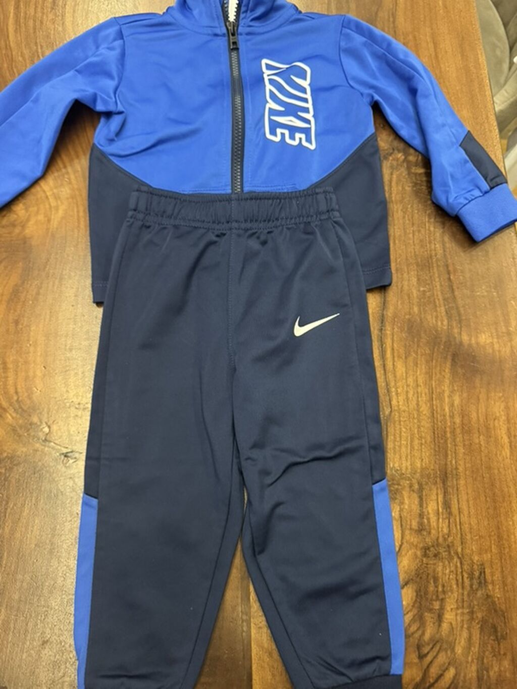 Dečiji trenerke setovi (3 kompleta) 1) Nike set – jakna sa